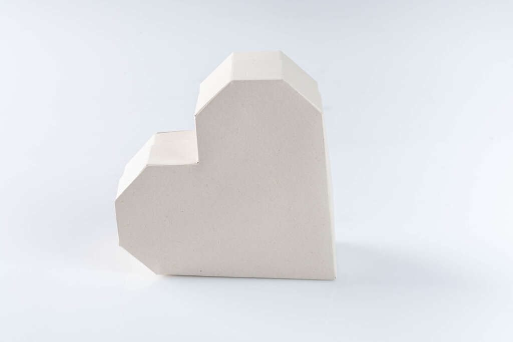 caja corazón mediano | Los Cartujos Productora de Cajas y Empaques